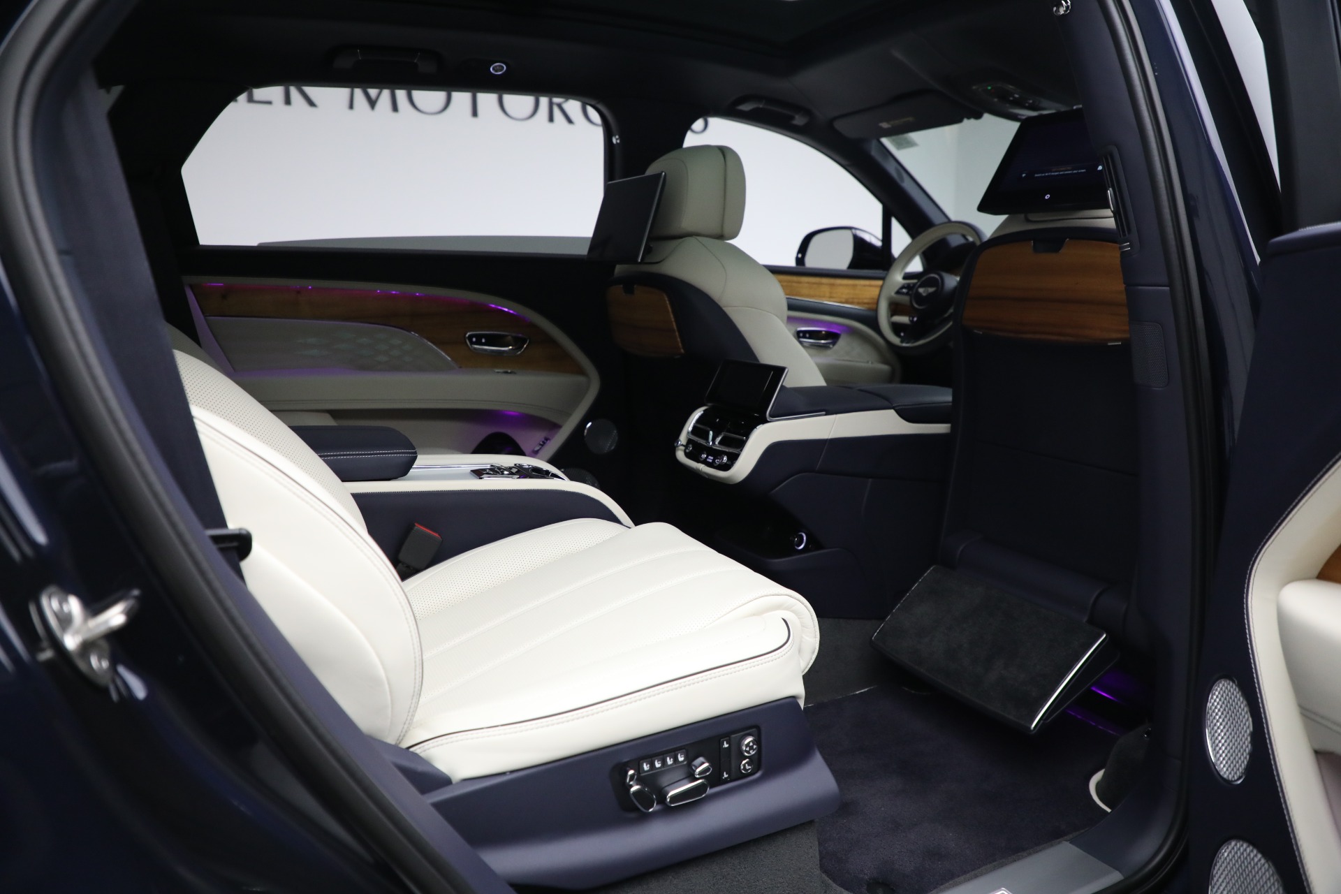 Pre-Owned 2023 Bentley Bentayga EWB Azure For Sale (Special Pricing ...